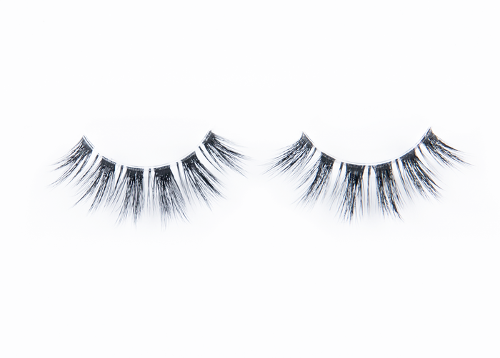 Brazilian Bombshell – LA Charme Lashes